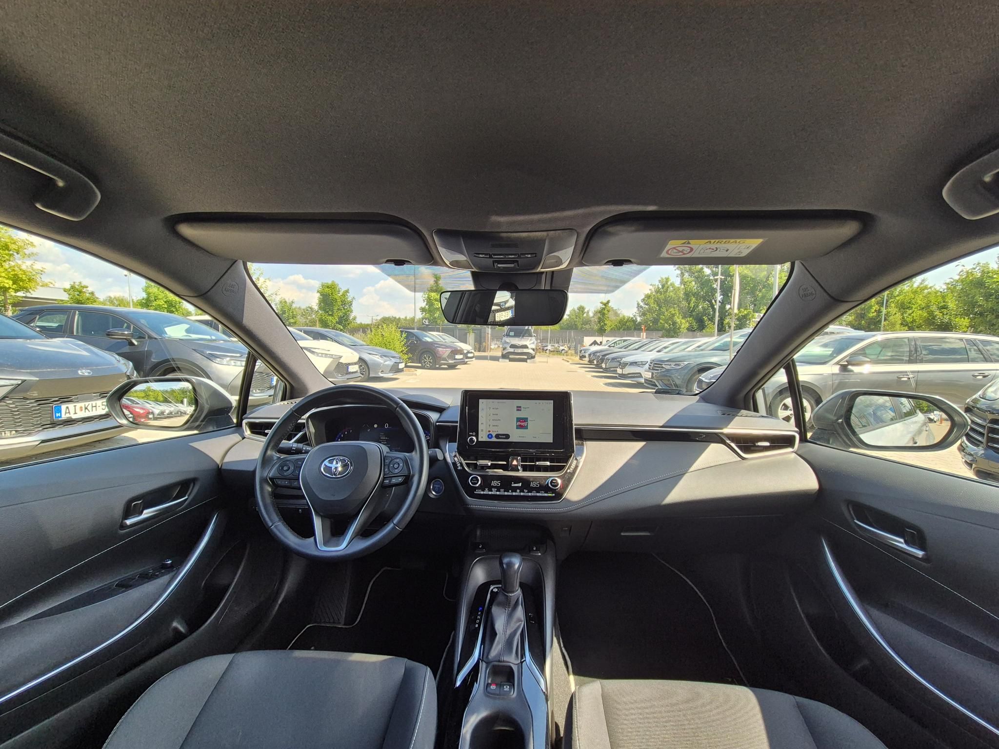 Használt TOYOTA COROLLA Touring Sports 1.8 Hybrid Comfort Tech e-CVT ...